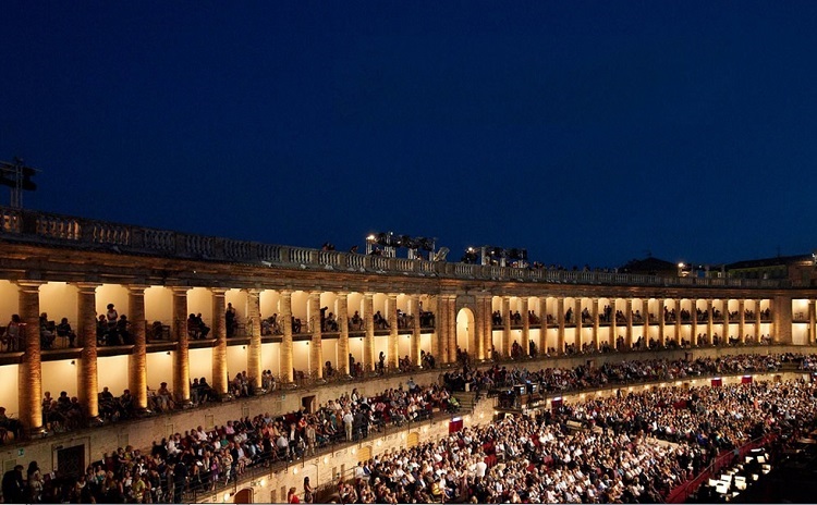Macerata Opera Festival - in Luglio e Agosto Macerata Opera Festival - in Luglio e Agosto